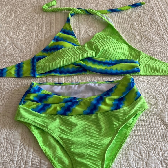 Modlily | Swim | Modlily New Suit Never Worn | Poshmark